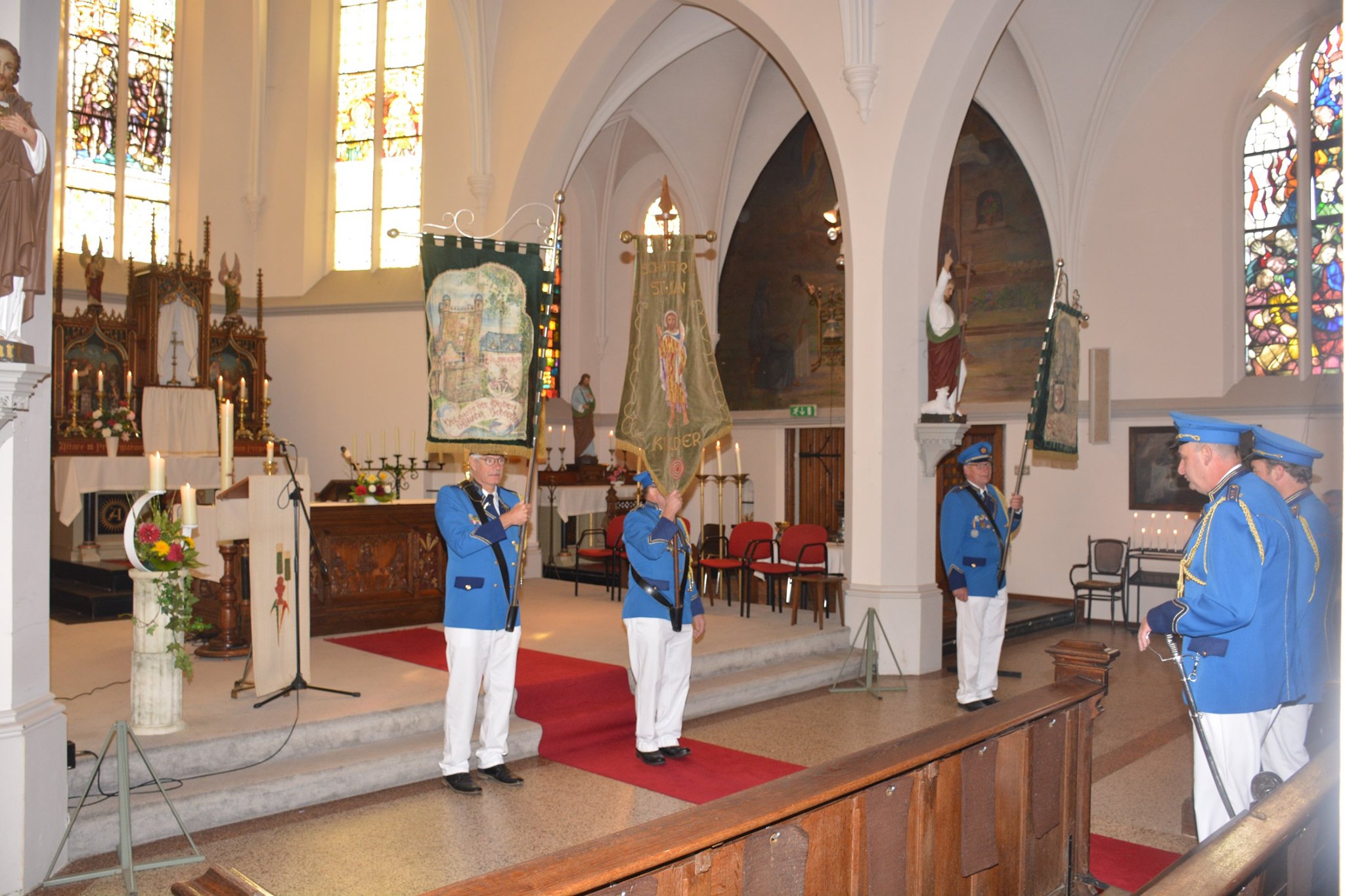 Vaandeldragers – Schutterij Sint Jan Kilder
